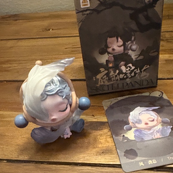 POP MART | Toys | Skullpanda The Wing Figure With Card | Poshmark